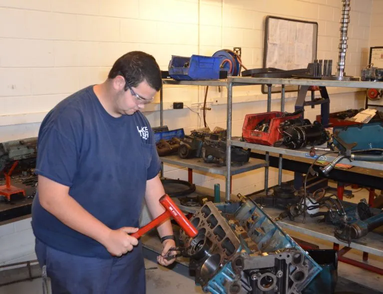 Diesel Mechanic School | Diesel Systems Technician 1 & 2 | ASE ...